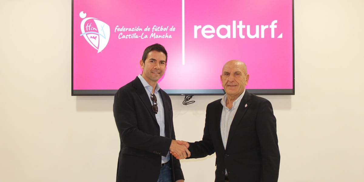 Realturf y la FFCM firman un acuerdo para modernizar las instalaciones ...